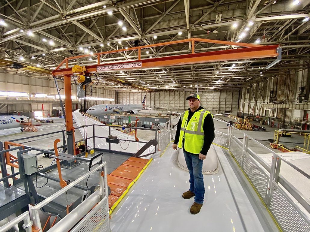 Wi-Fi and Crown Access stands for aircraft maintenance. - Simpson ...